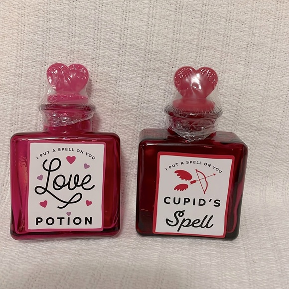 Target | Holiday | 2 Target Bullseye Valentines 224 Love Potion Bottles ...